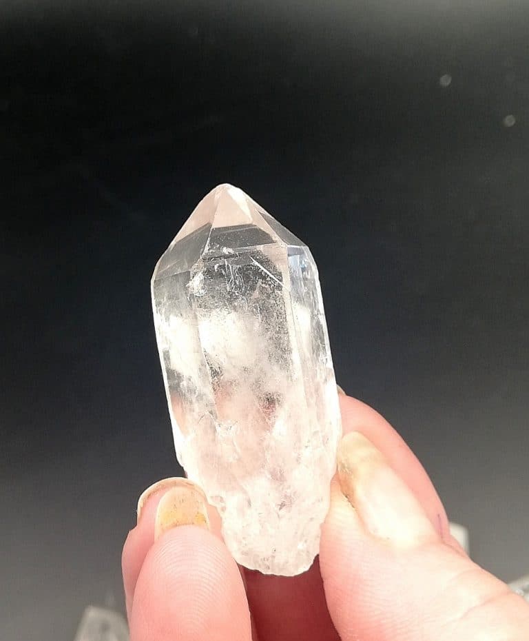 Punta de cuarzo transparente - Azabache minerales