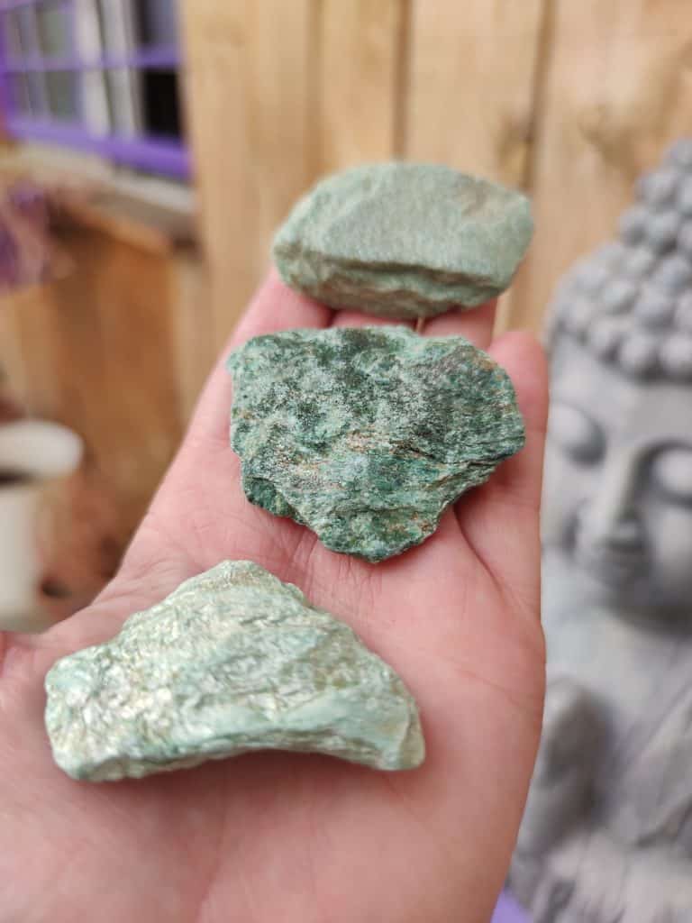 Fucsita natural - Azabache minerales